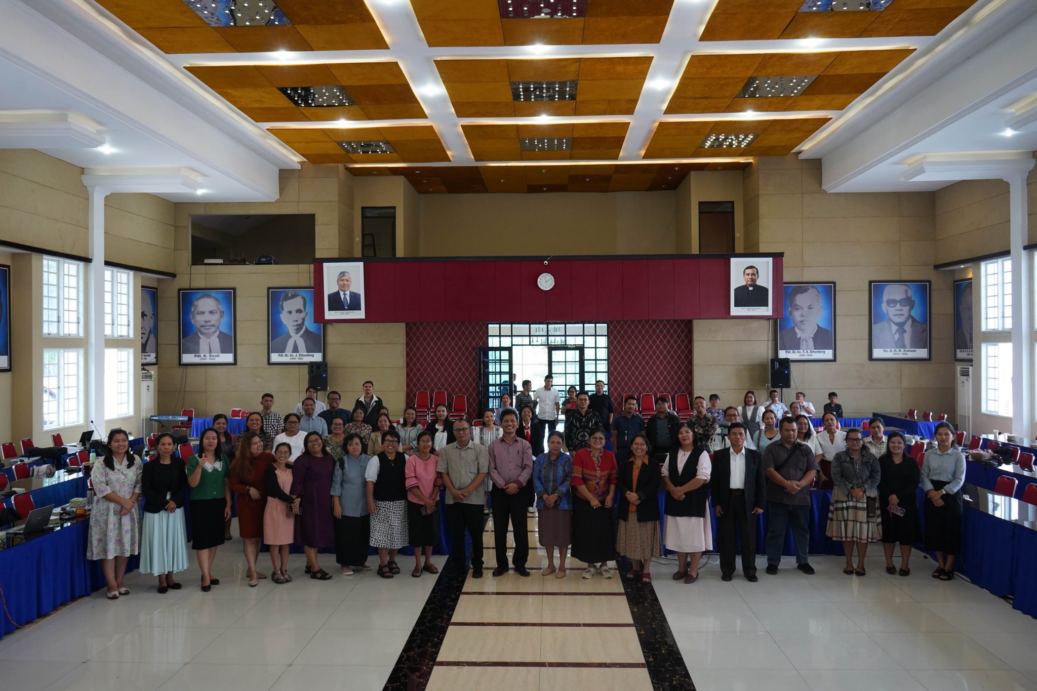 HKBP Latih Penggunaan Sistem Database Baru untuk Staf Kantor Pusat HKBP - Huria Kristen Batak ...